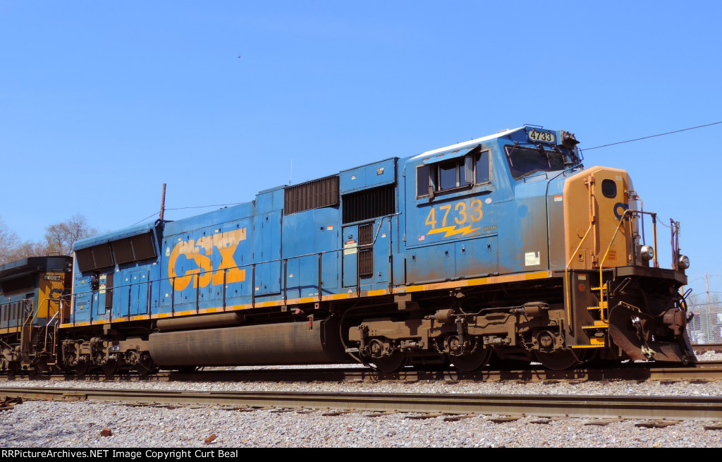 CSX 4733